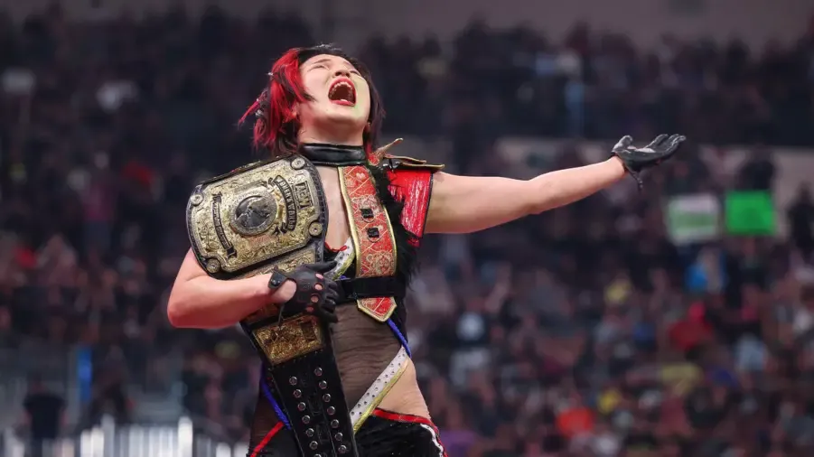 Hikaru Shida Wins AEW Women's World Title At Dynamite 200
